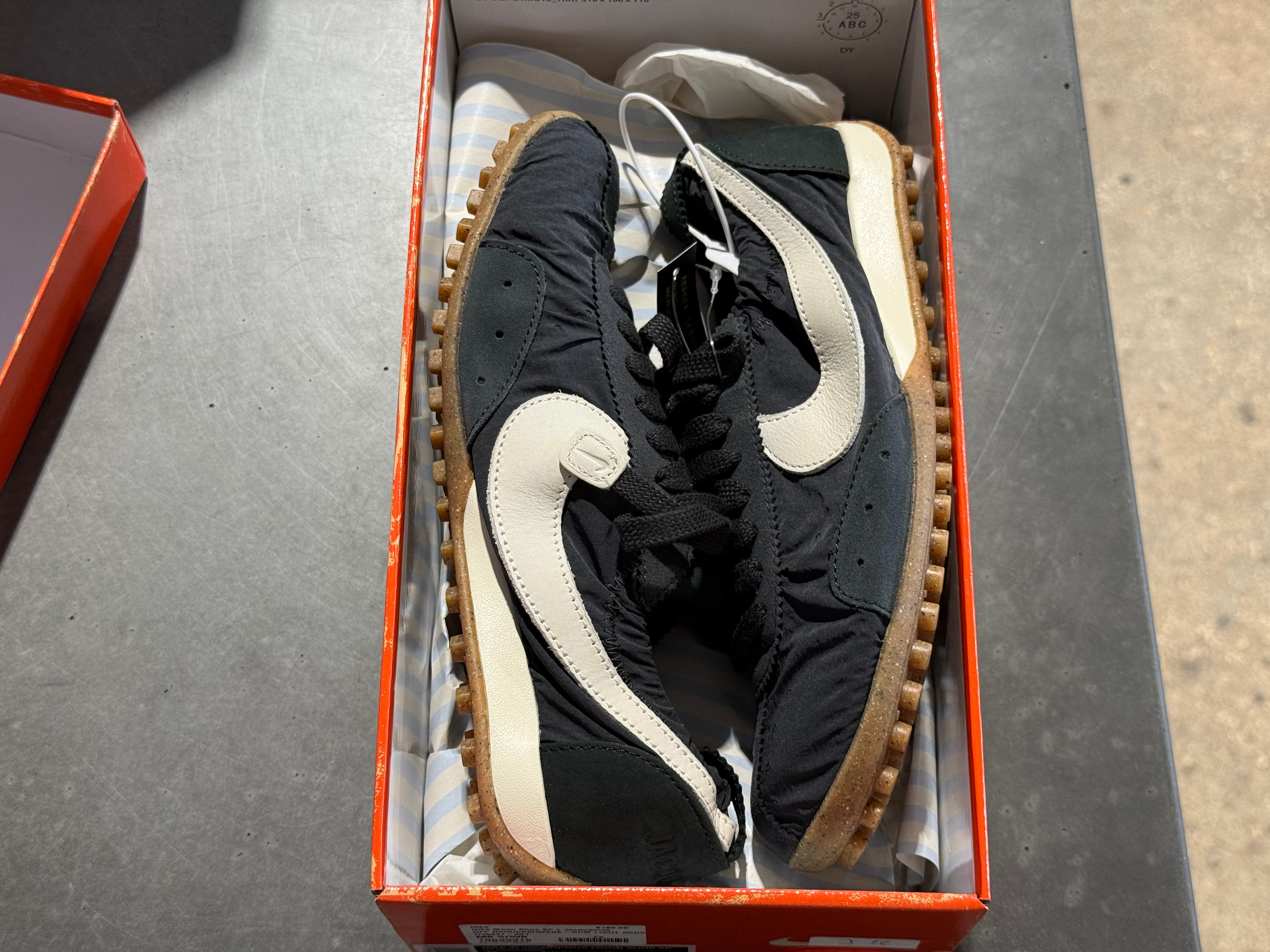 Nike W Jacquemes Moon Shoe SP - Off Noir Size 8W/6.5M